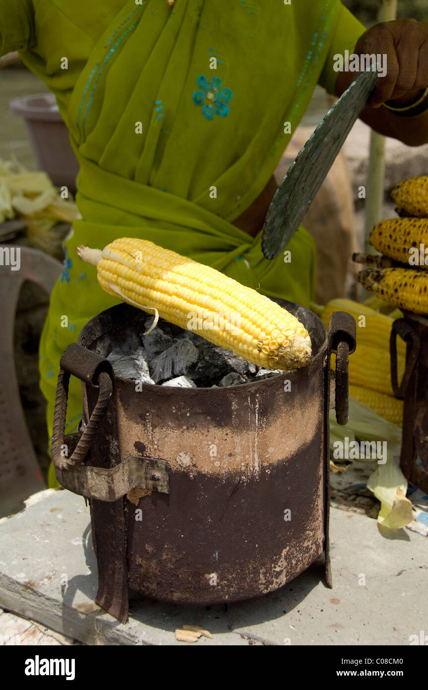 India, Maharashtra, Mumbai (aka Bombay). Gharapuri Island, Mount ...