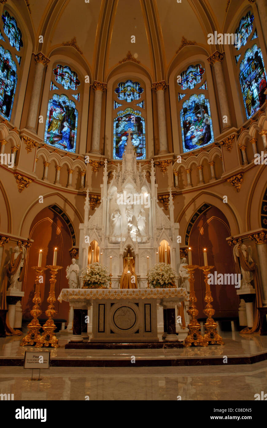 Altar of christianity hi-res stock photography and images - Alamy