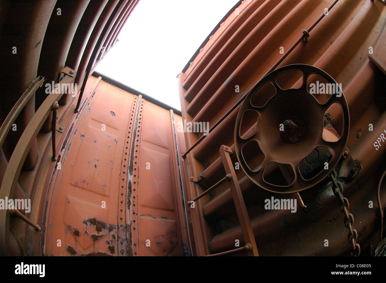 Rusty boxcar hi-res stock photography and images - Alamy
