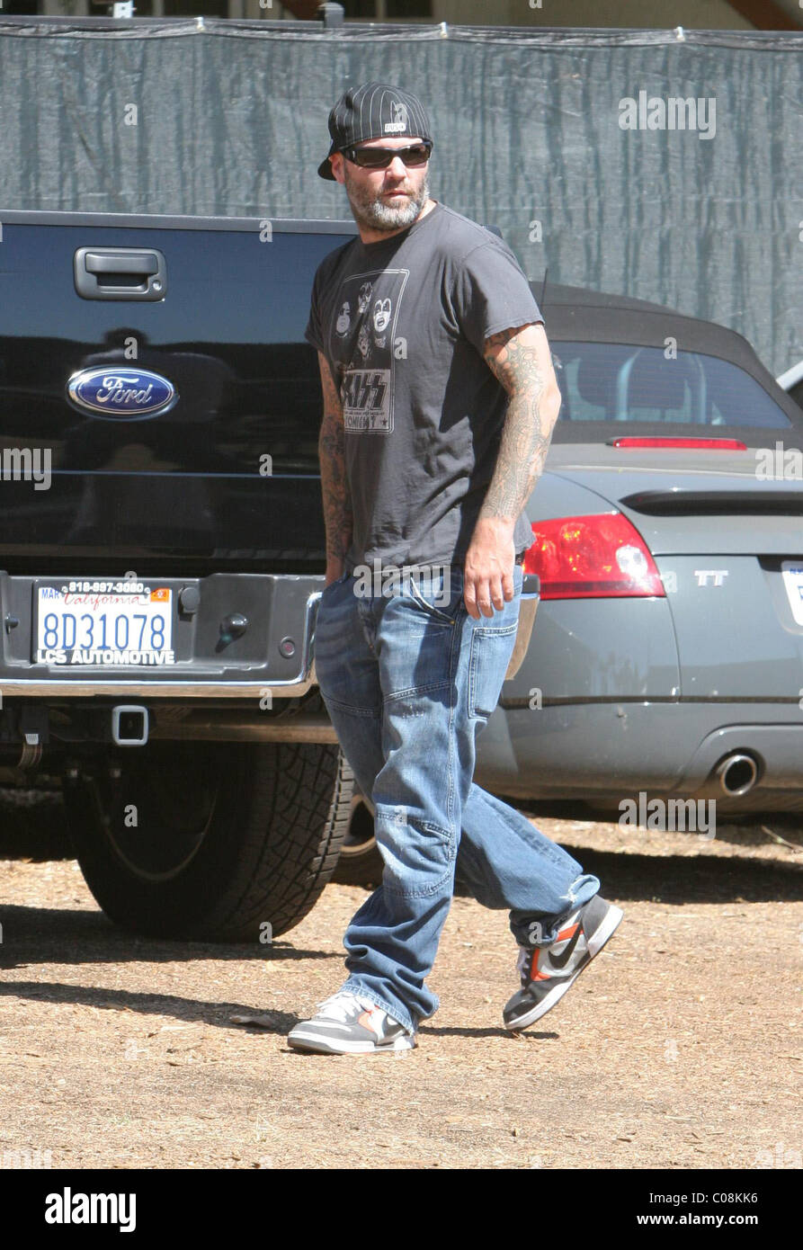 Fred Durst enjoying the sunshine in Punkin Park Los Angeles, California ...