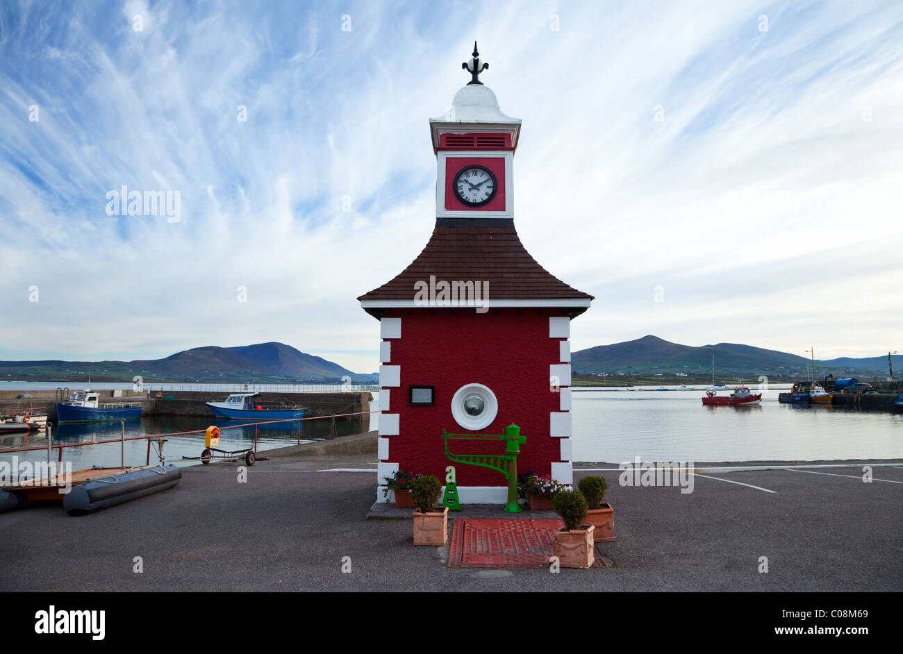Valencia island co kerry ring of kerry valencia harbour hi-res stock ...