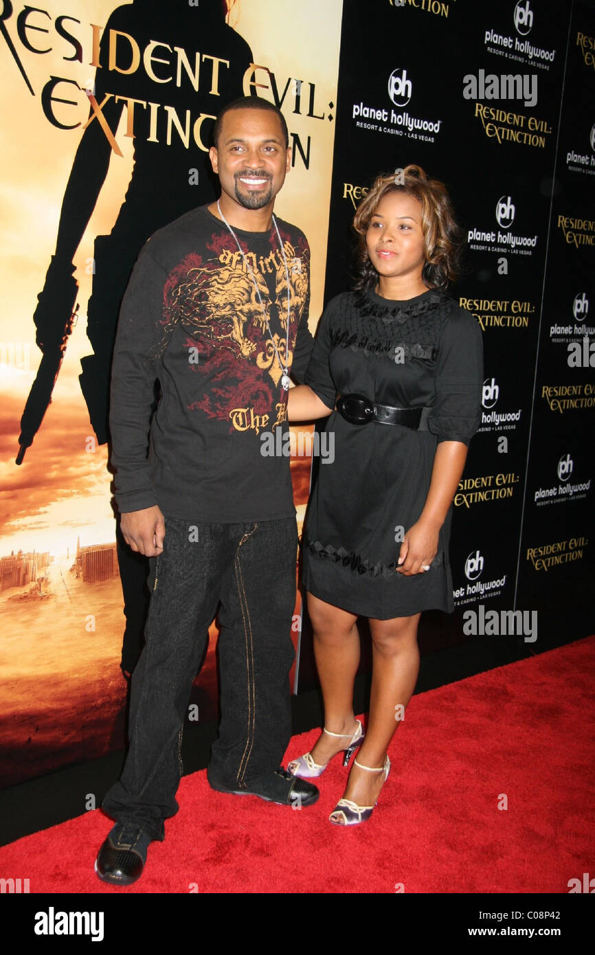 Mike Epps and Wife Resident Evil: Extinction World Premiere at Planet ...