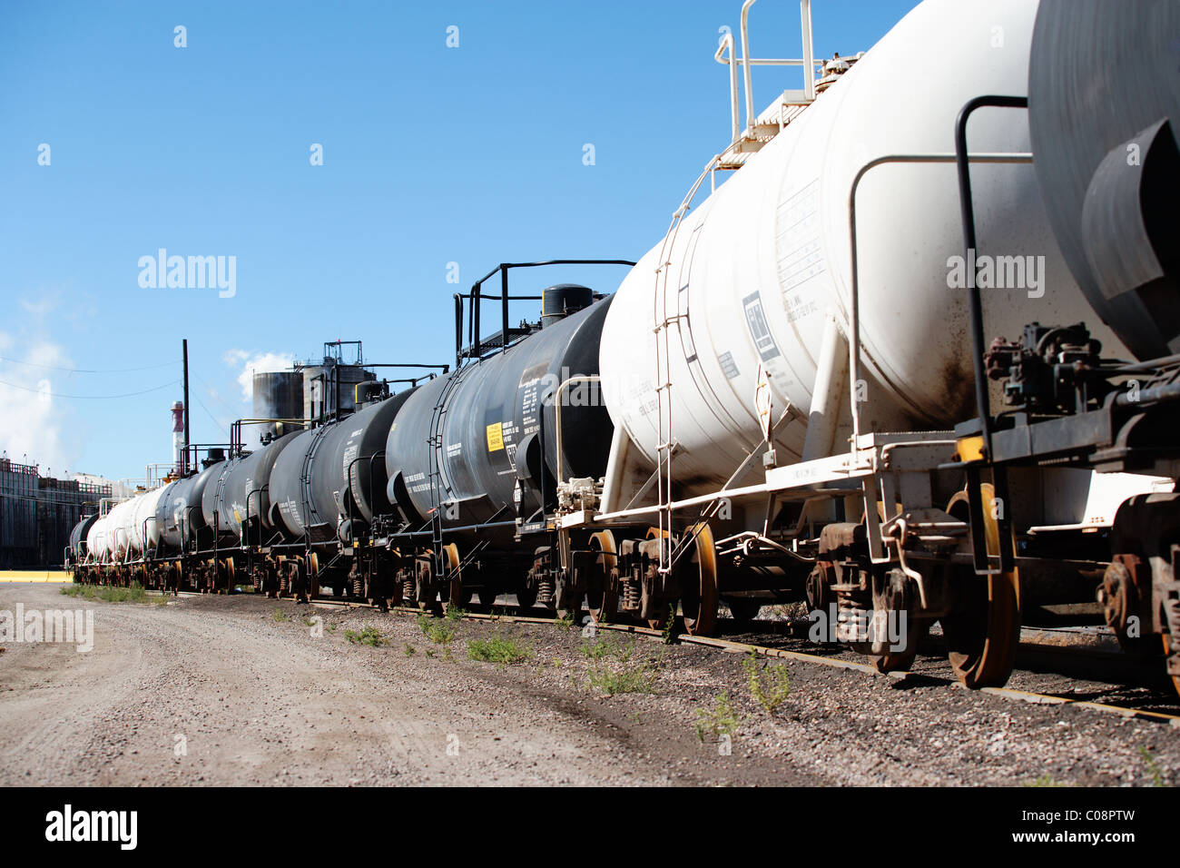 Tank tanker rail car cars transport hi-res stock photography and images ...