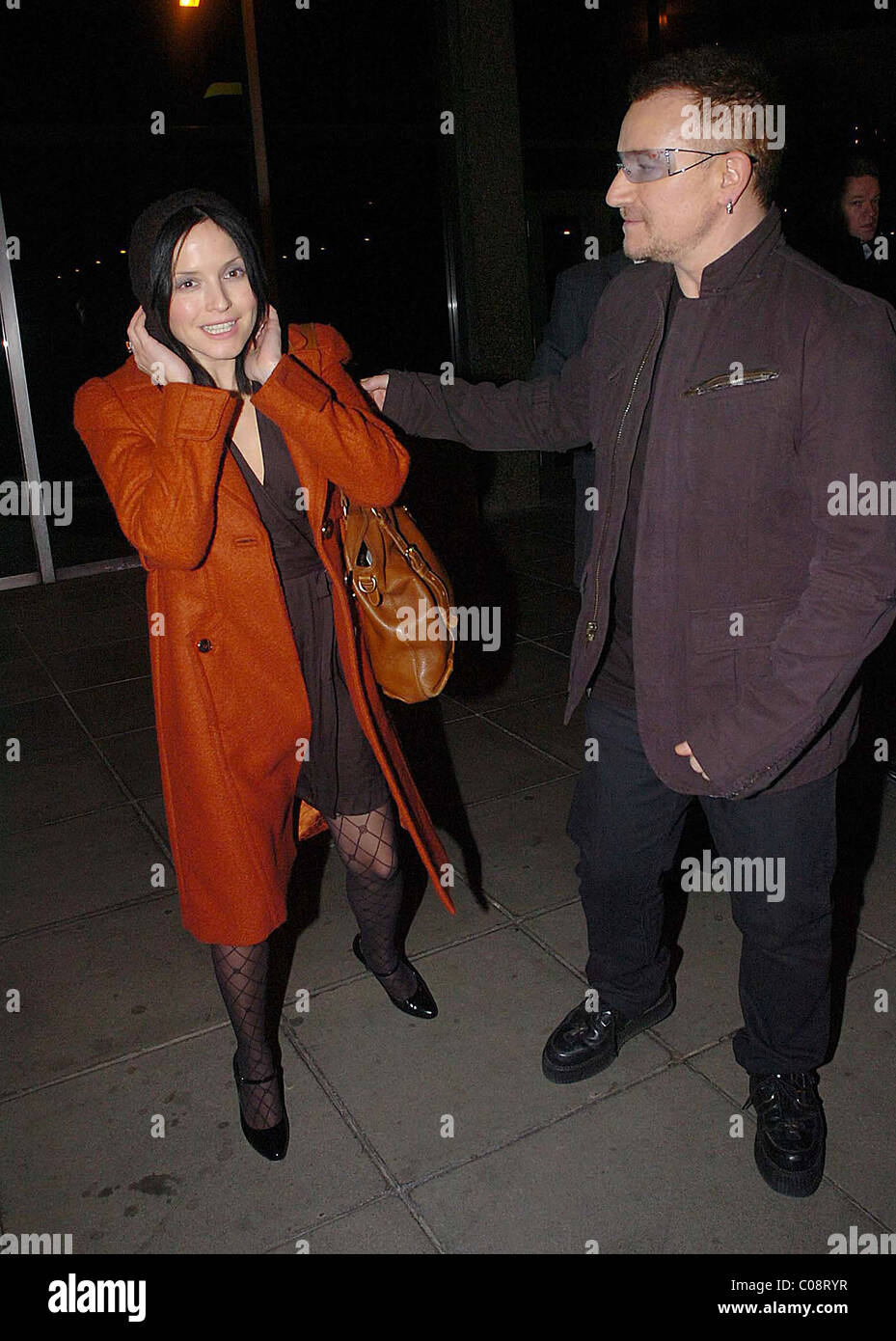 Andrea Corr and Bono Celebrities pay tribute to Dubliners singer Ronnie ...