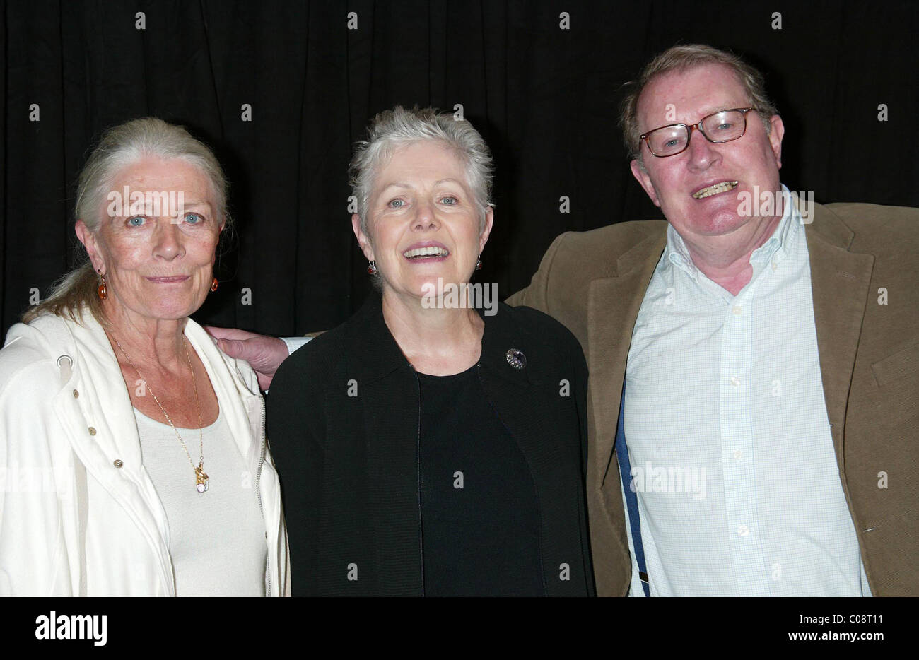 ***File Photos**** REDGRAVES MOURN AGAIN AS CORIN DIESOscar winner ...