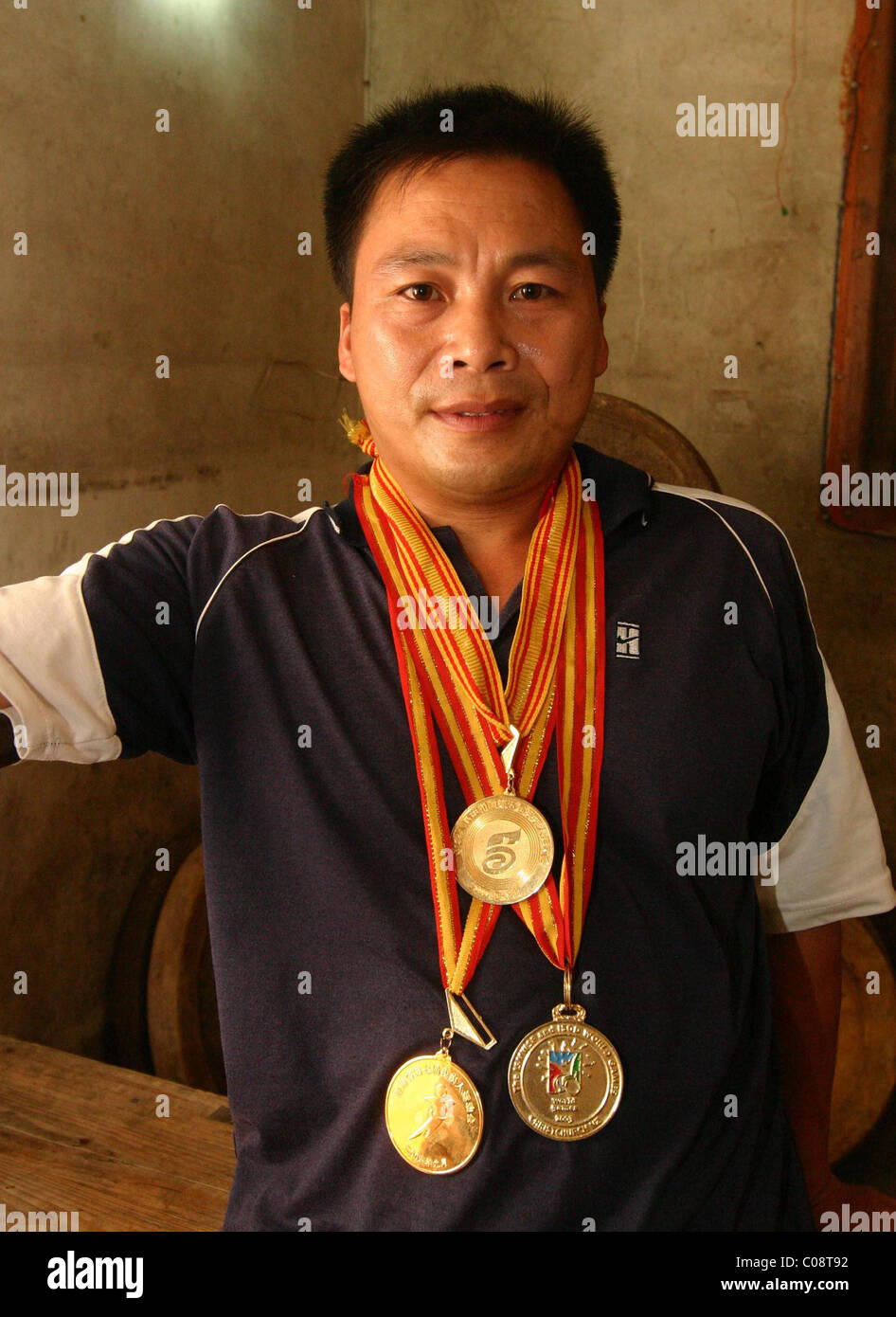 Disabled athletes disabled chinese athletes hi-res stock photography ...