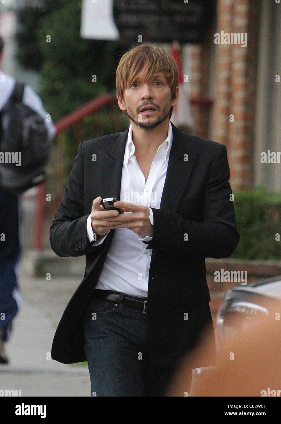 Celebrity hairdresser Ken Paves returns to his Beverly Hills salon ...