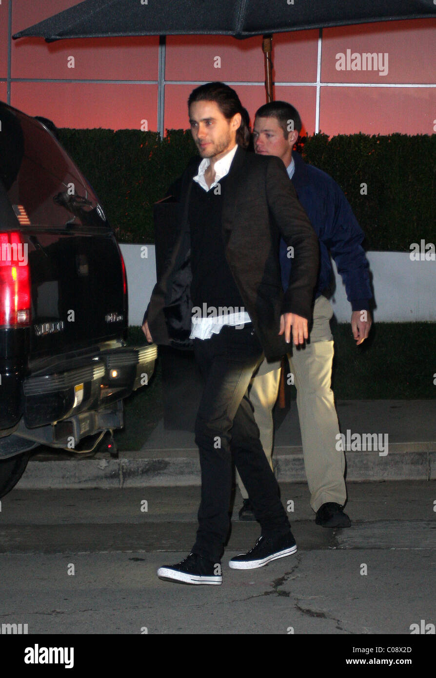 Jared Leto leave the Oscar party held at a Mansion and collects his car ...