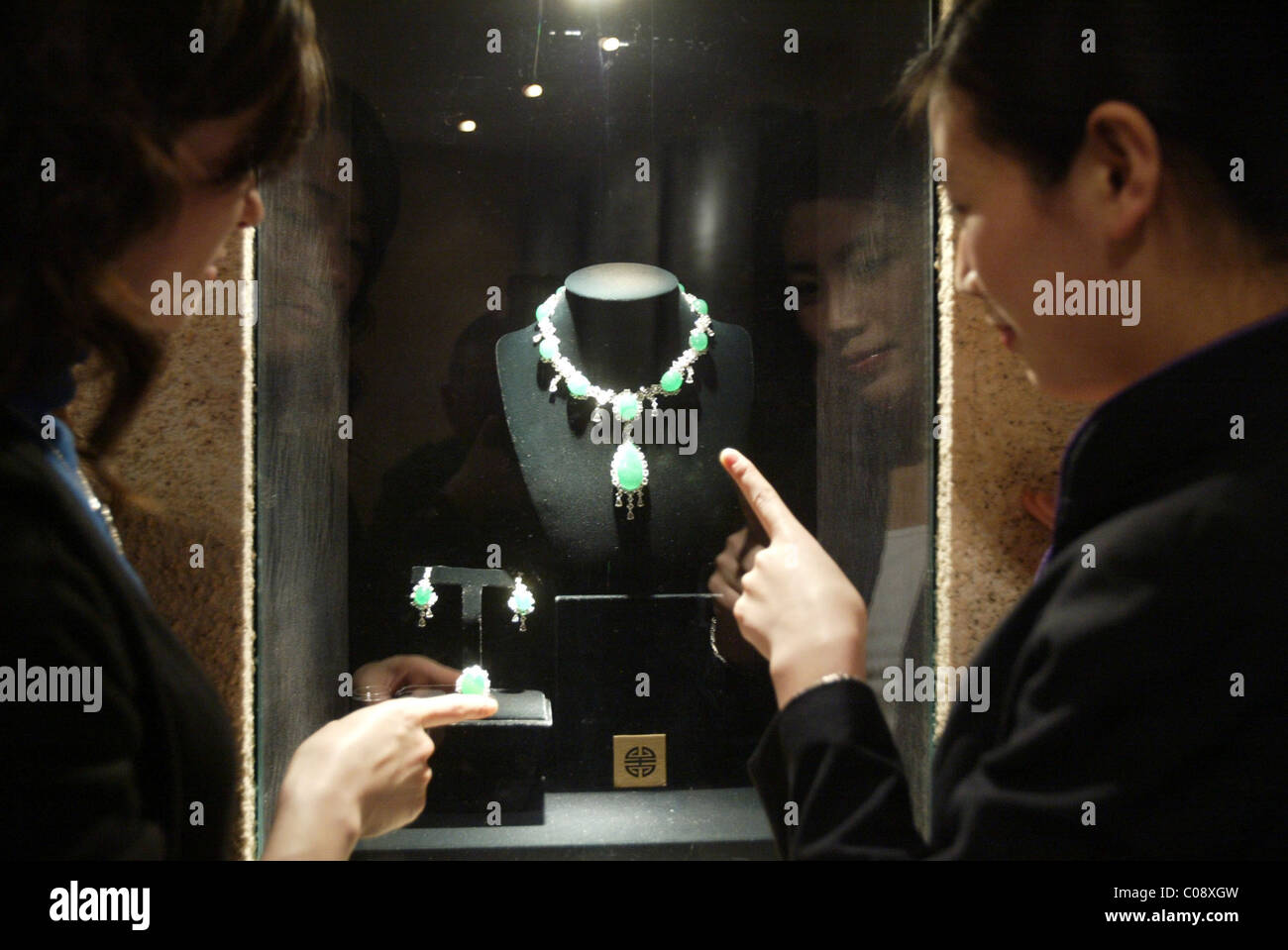 MILLIONAIRE JADE COLLECTION A collection of jade worth $40 million (£20 ...