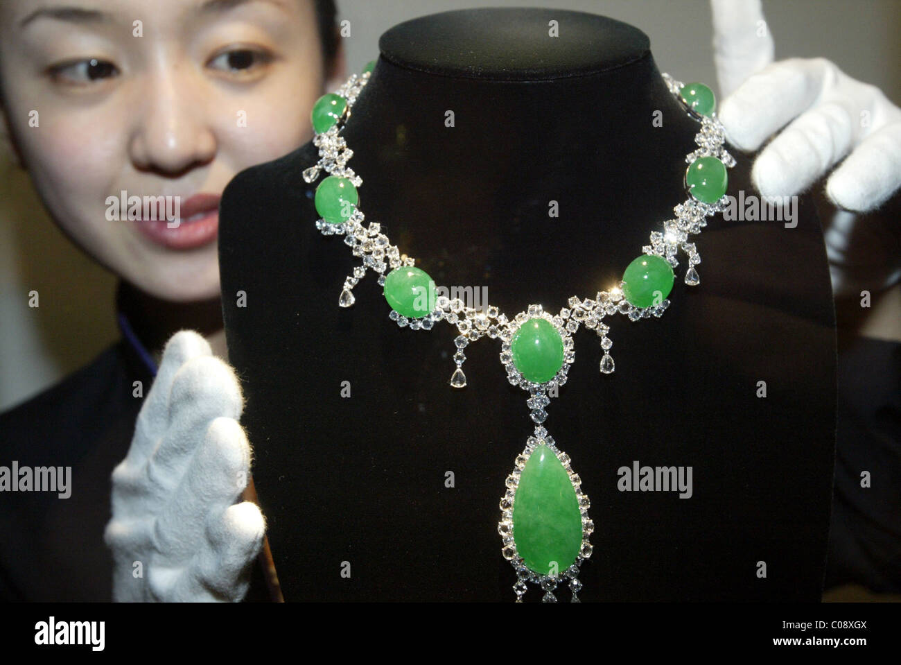 MILLIONAIRE JADE COLLECTION A collection of jade worth $40 million (£20 ... MILLIONAIRE JADE COLLECTION A collection of jade worth $40 million (£20 ...