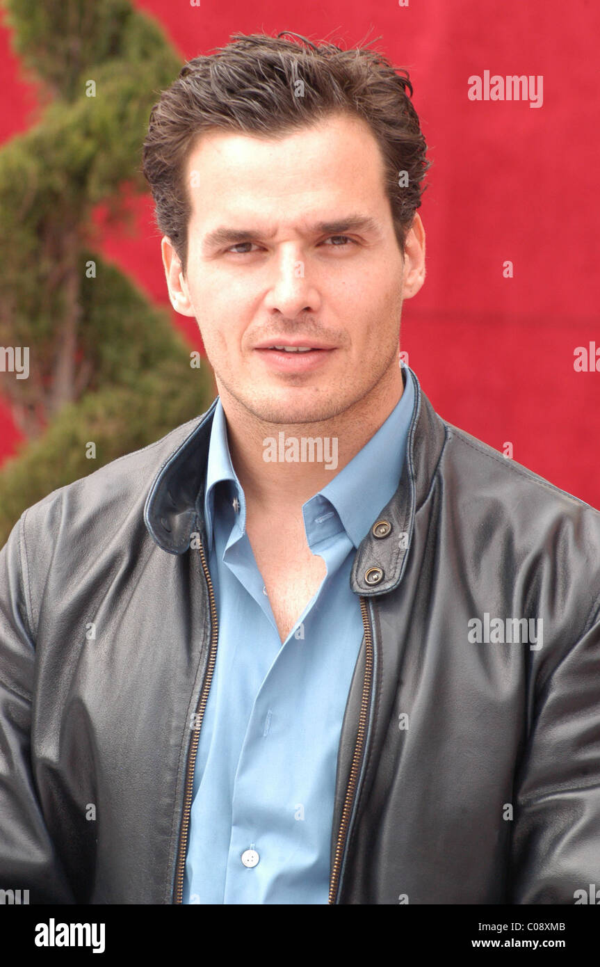 Antonio Sabato Jr. Oscars signing at the Kodak Theatre Hollywood ...