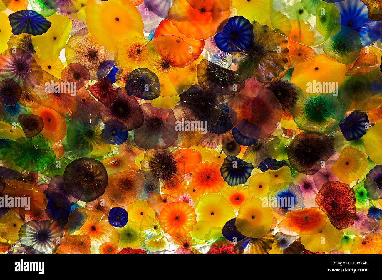 The glass ceiling by Dale Chihuly, in the lobby of the Bellagio, Las ...