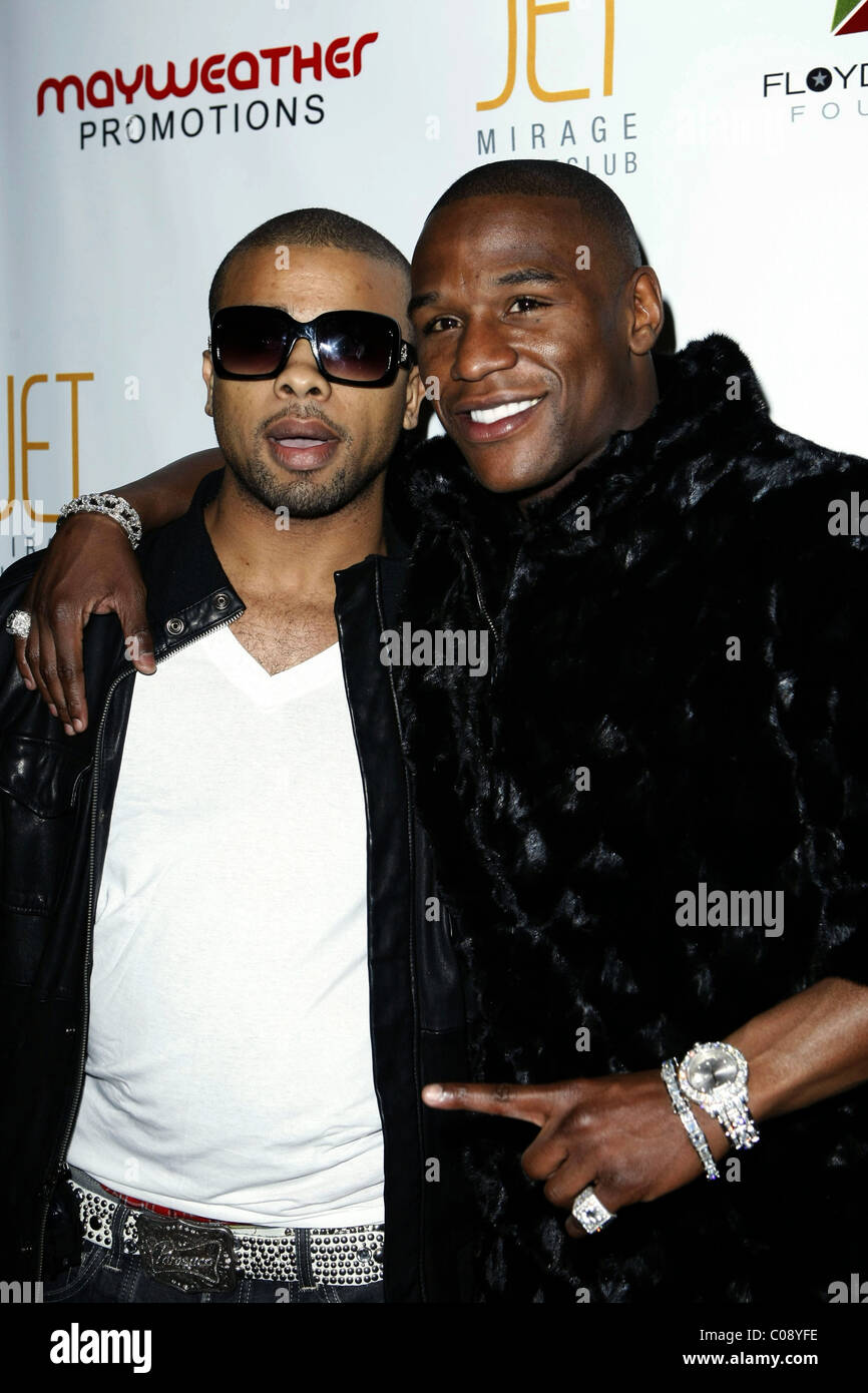 Floyd Mayweather and Guest celebrates his 31st Birthday at JET ...