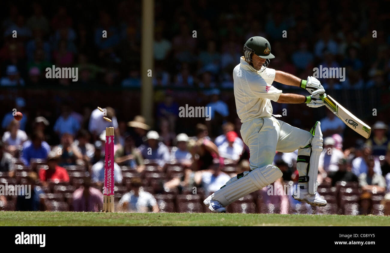 First day third test hi-res stock photography and images - Alamy