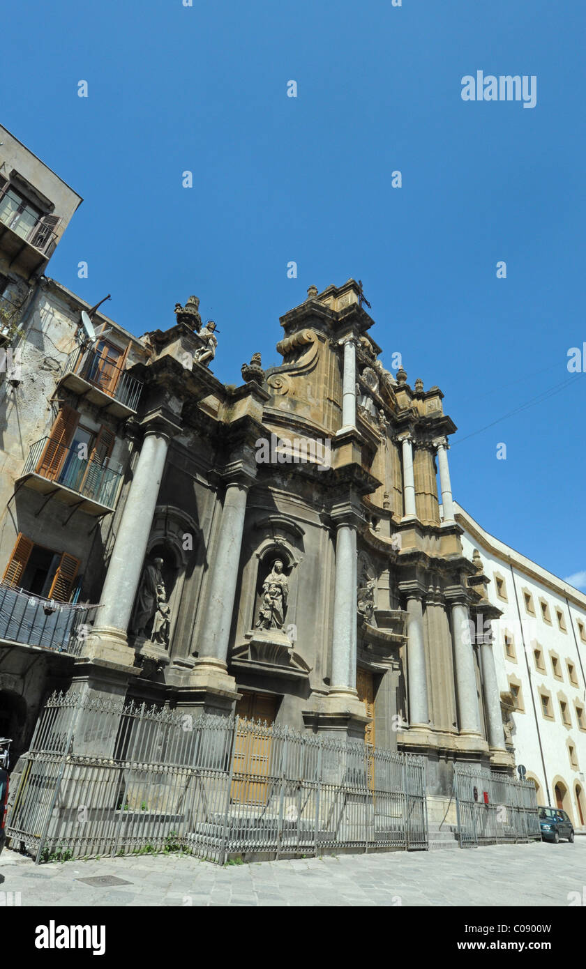 Italy, Sicily, Palermo, view of ancient buildings in old city Stock ...