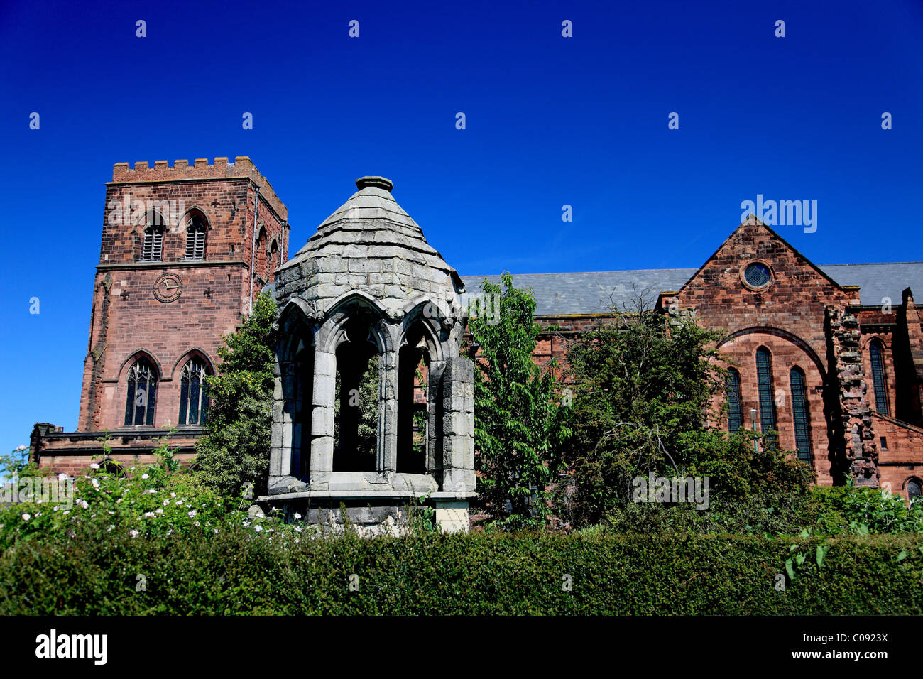 Shrewsbury Abbey with the refectory pulpit from the original monastery ...