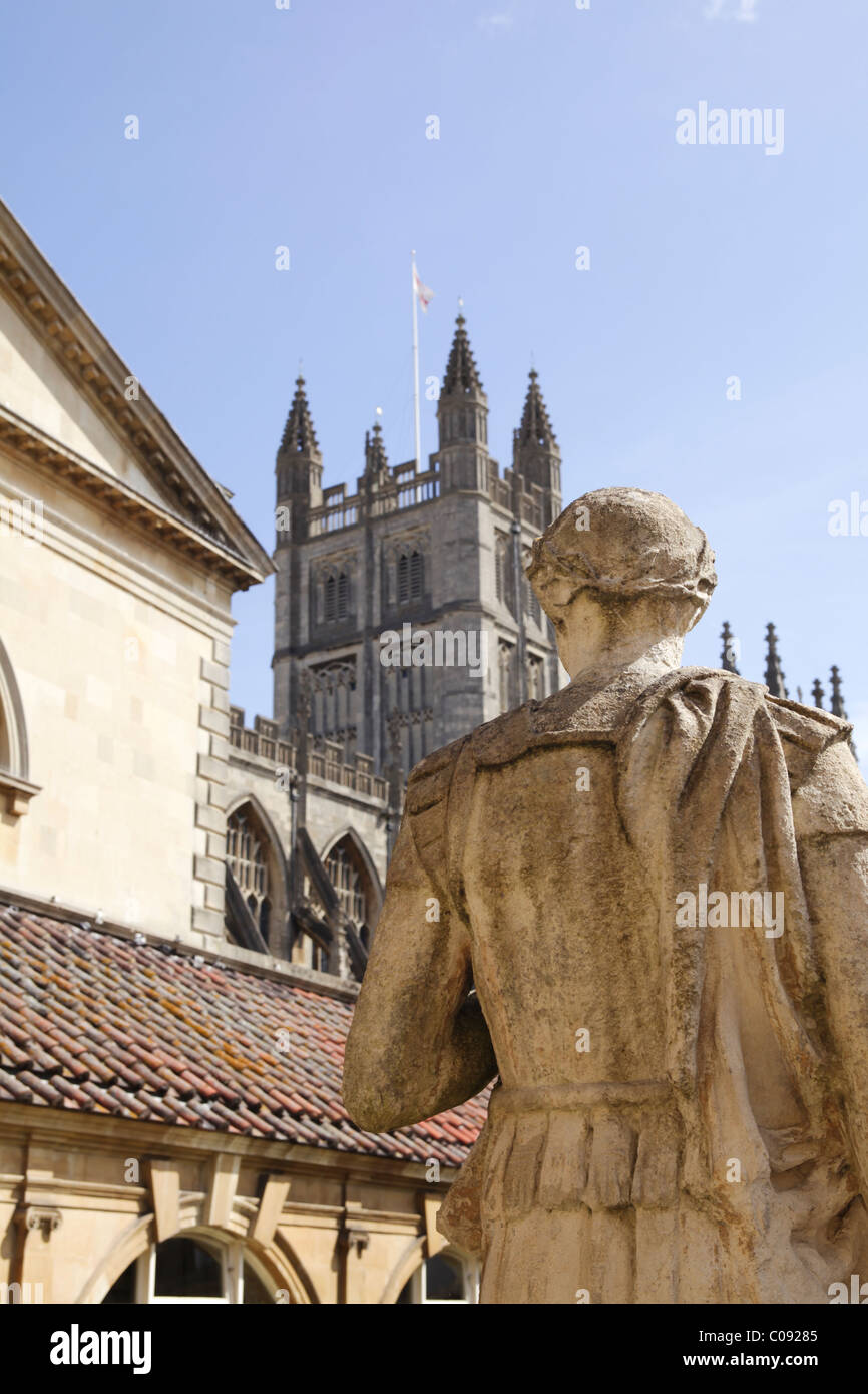 Back side view sculpture art hi-res stock photography and images - Alamy