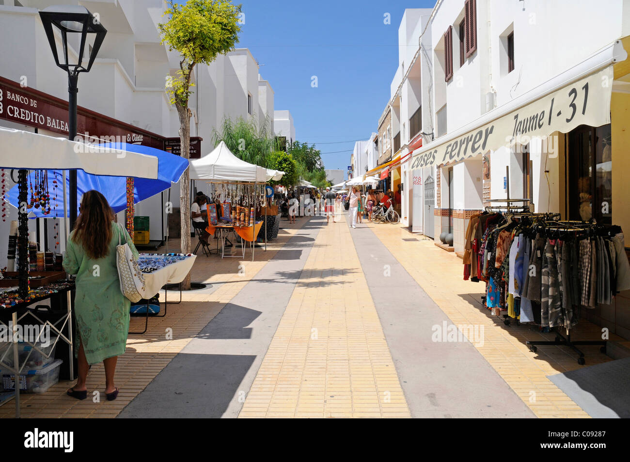 Shopping street, shops, market stalls, pedestrian zone, Sant Francesc ...