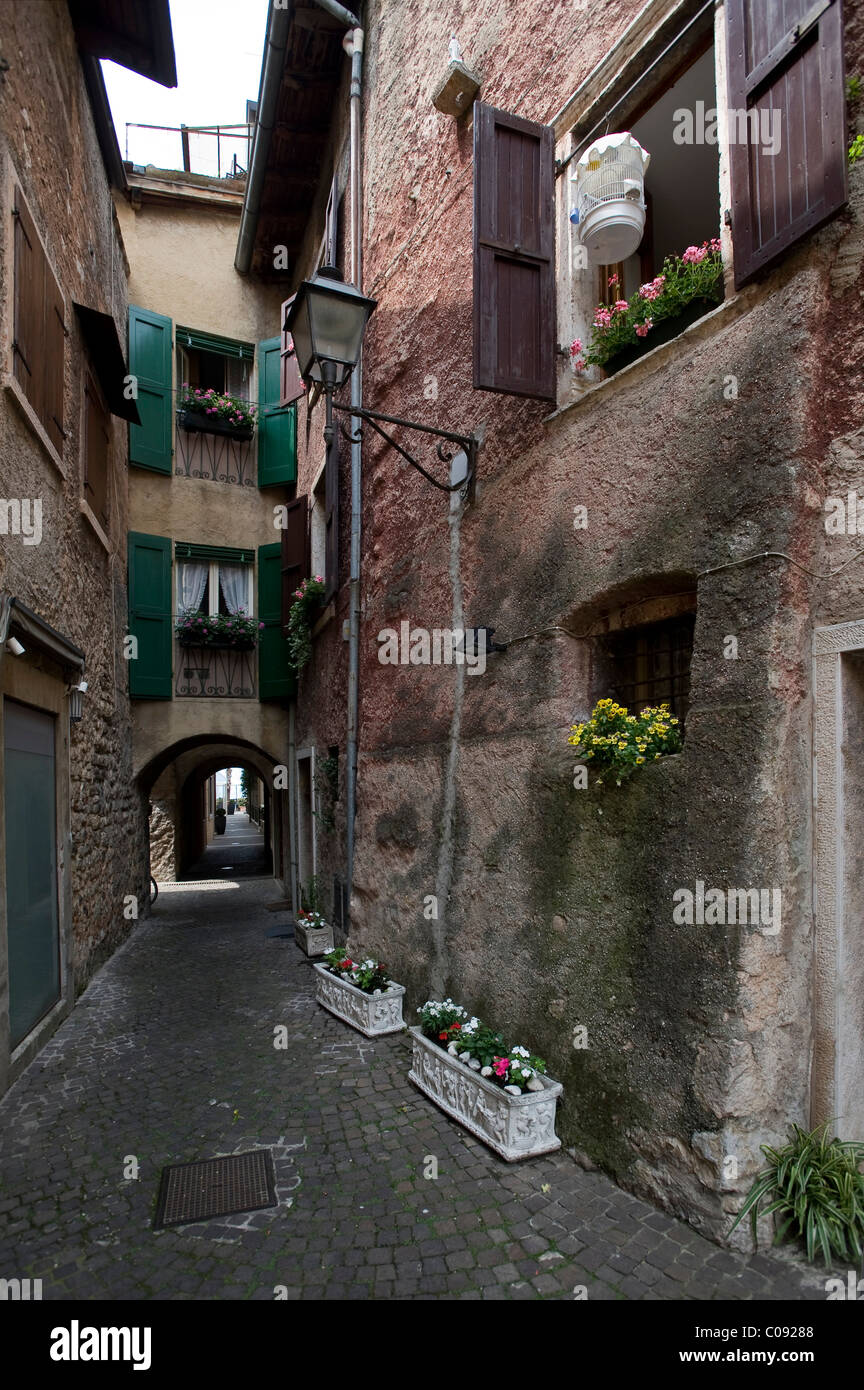 Lago benaco hi-res stock photography and images - Alamy