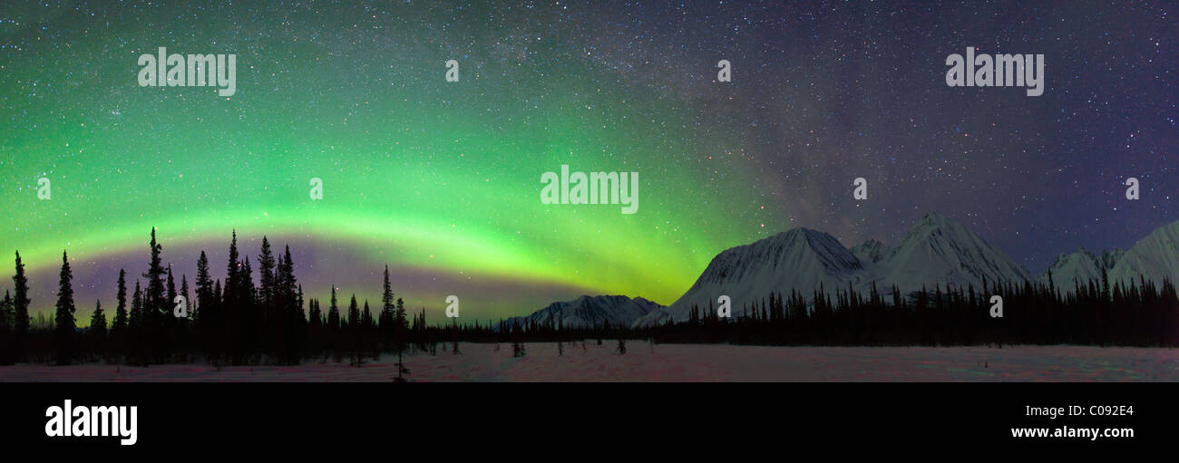 View of Northern Lights over the foothills of the Alaska Range in Broad ...