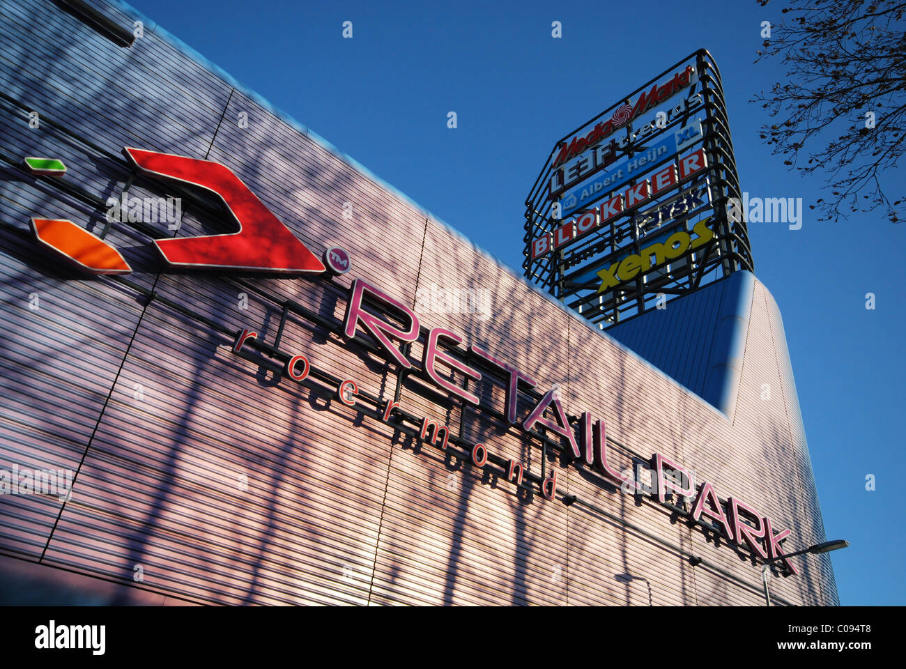 Retail park construction hi-res stock photography and images - Alamy