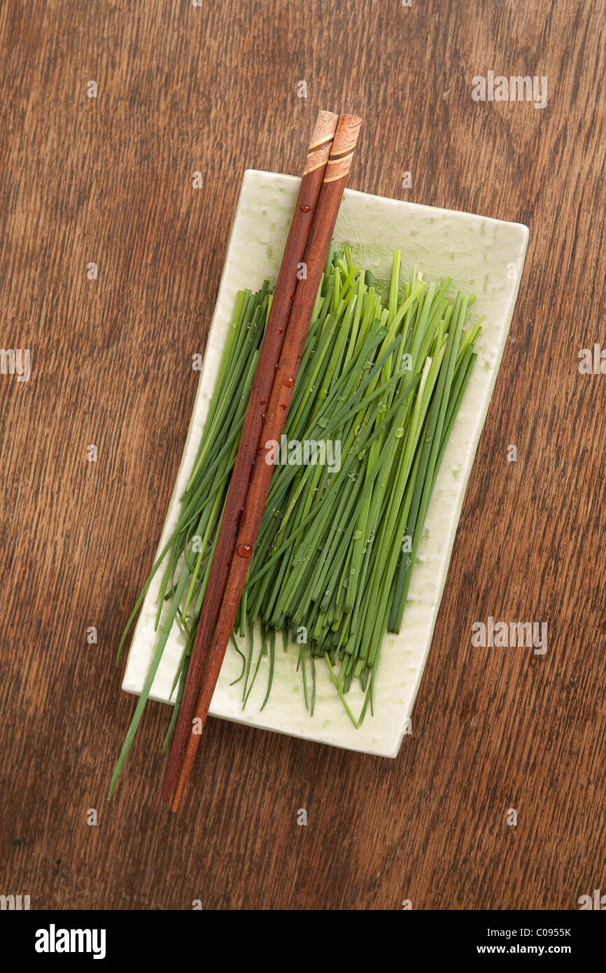 Chives from above hi-res stock photography and images - Alamy