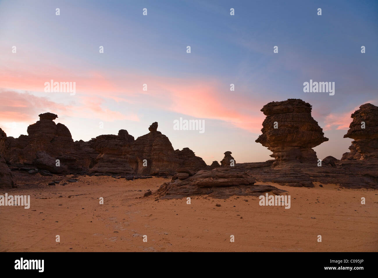 Rock formations in the Libyan Desert, Wadi Awis, Akakus Mountains ...