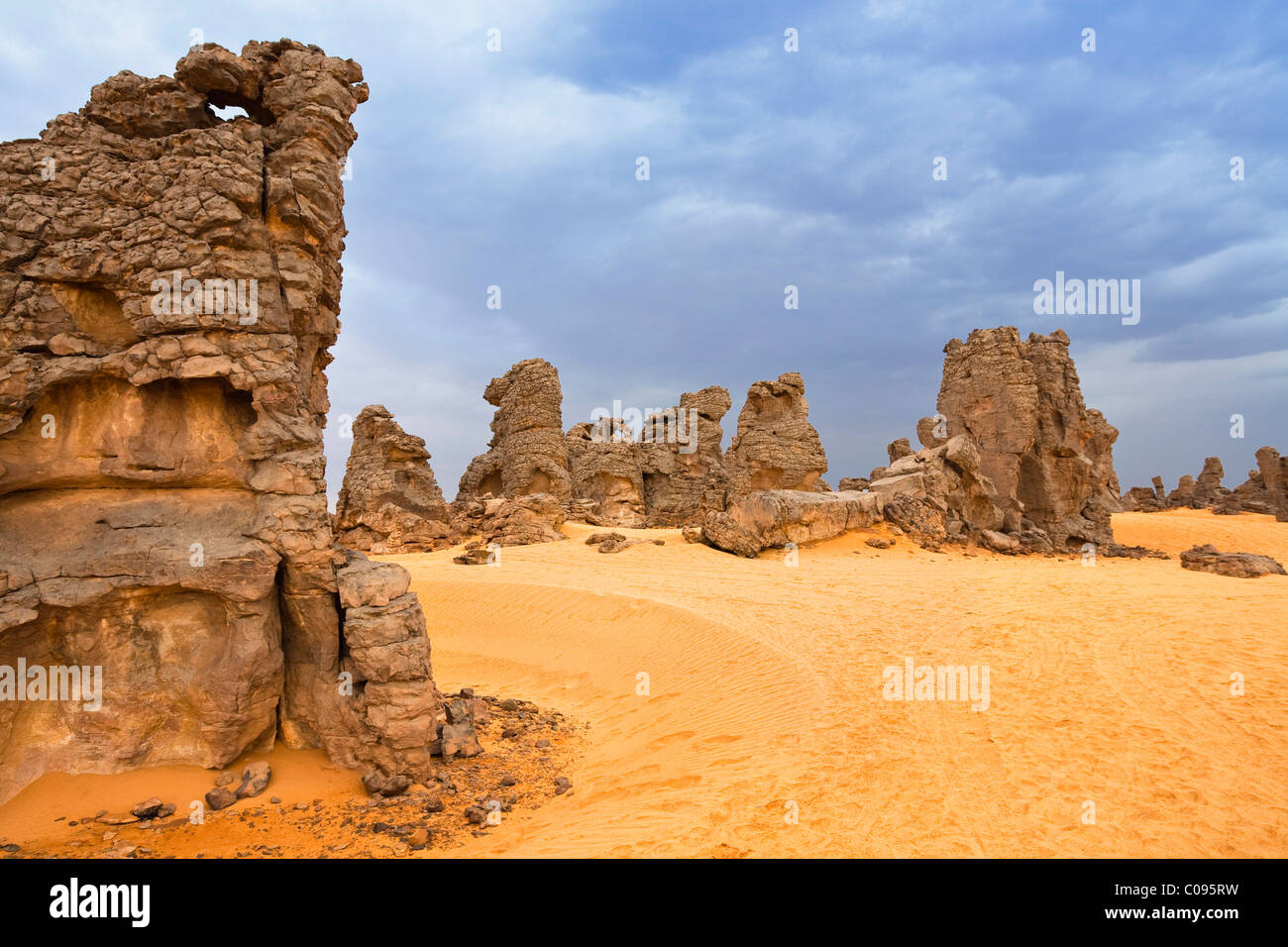 Stone desert, Tassili Maridet, Libyan Desert, Libya, Sahara, North ...