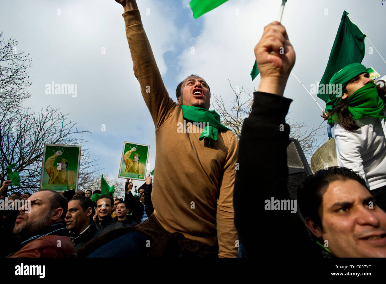 Libyan demonstration hi-res stock photography and images - Alamy