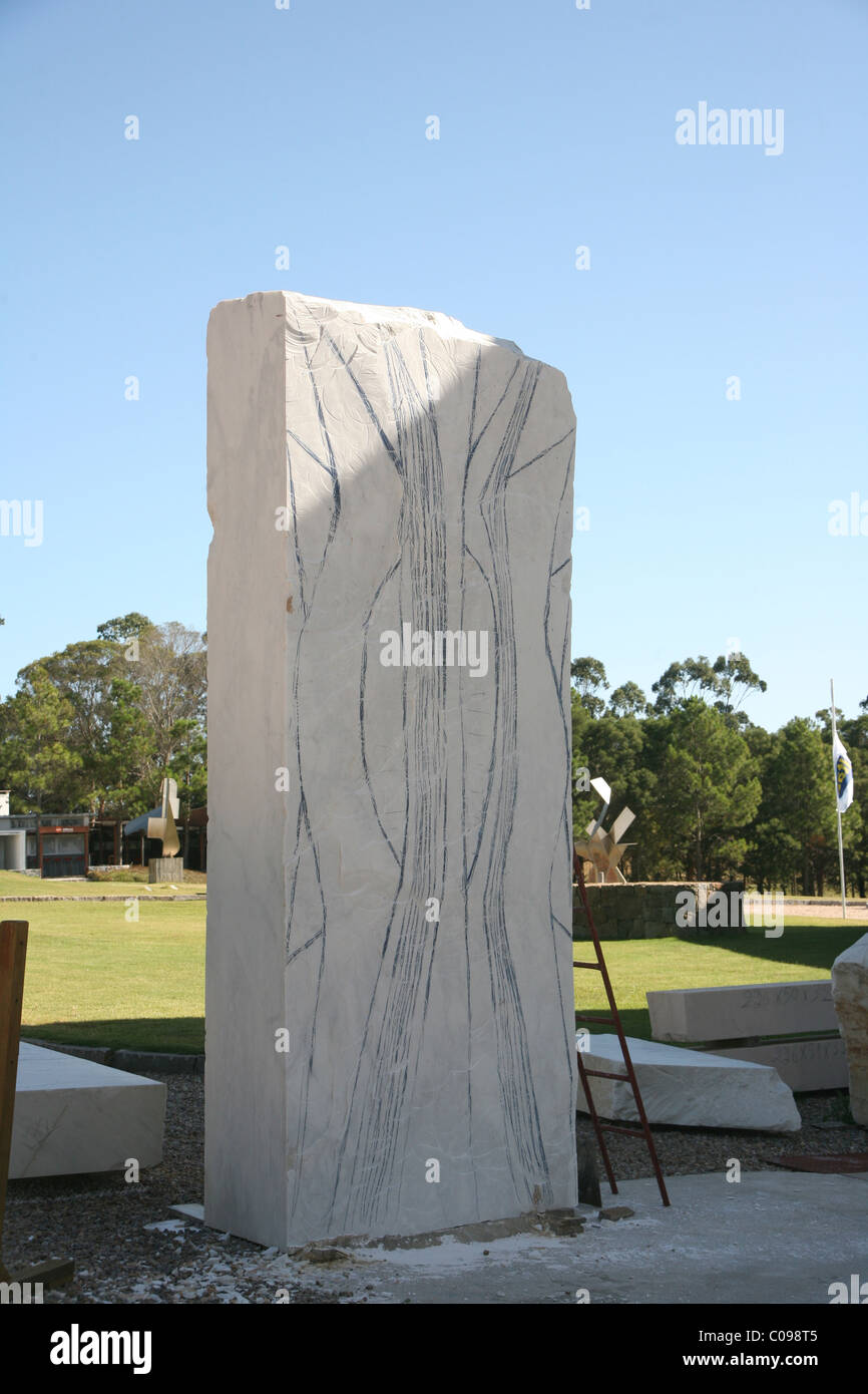 Pablo atchugarry sculpture park hi-res stock photography and images - Alamy