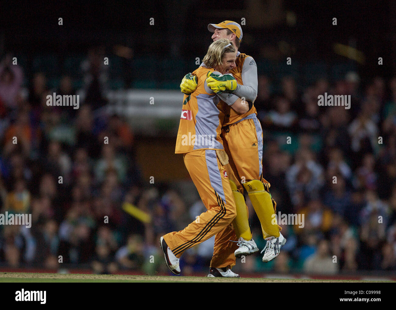 Australian wicket keeper hi-res stock photography and images - Alamy