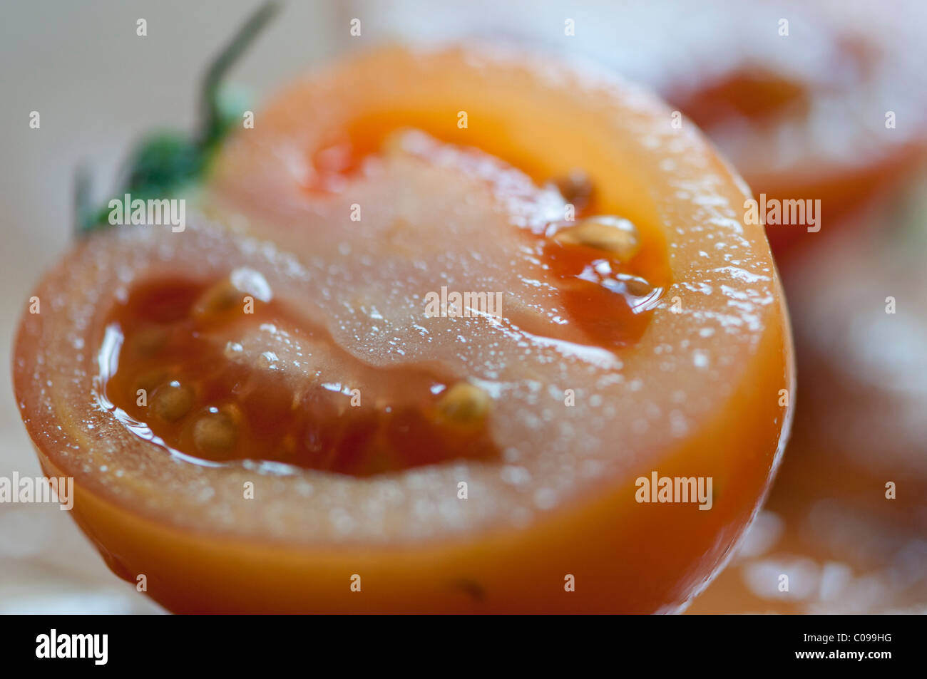 Tomato cut open hi-res stock photography and images - Alamy