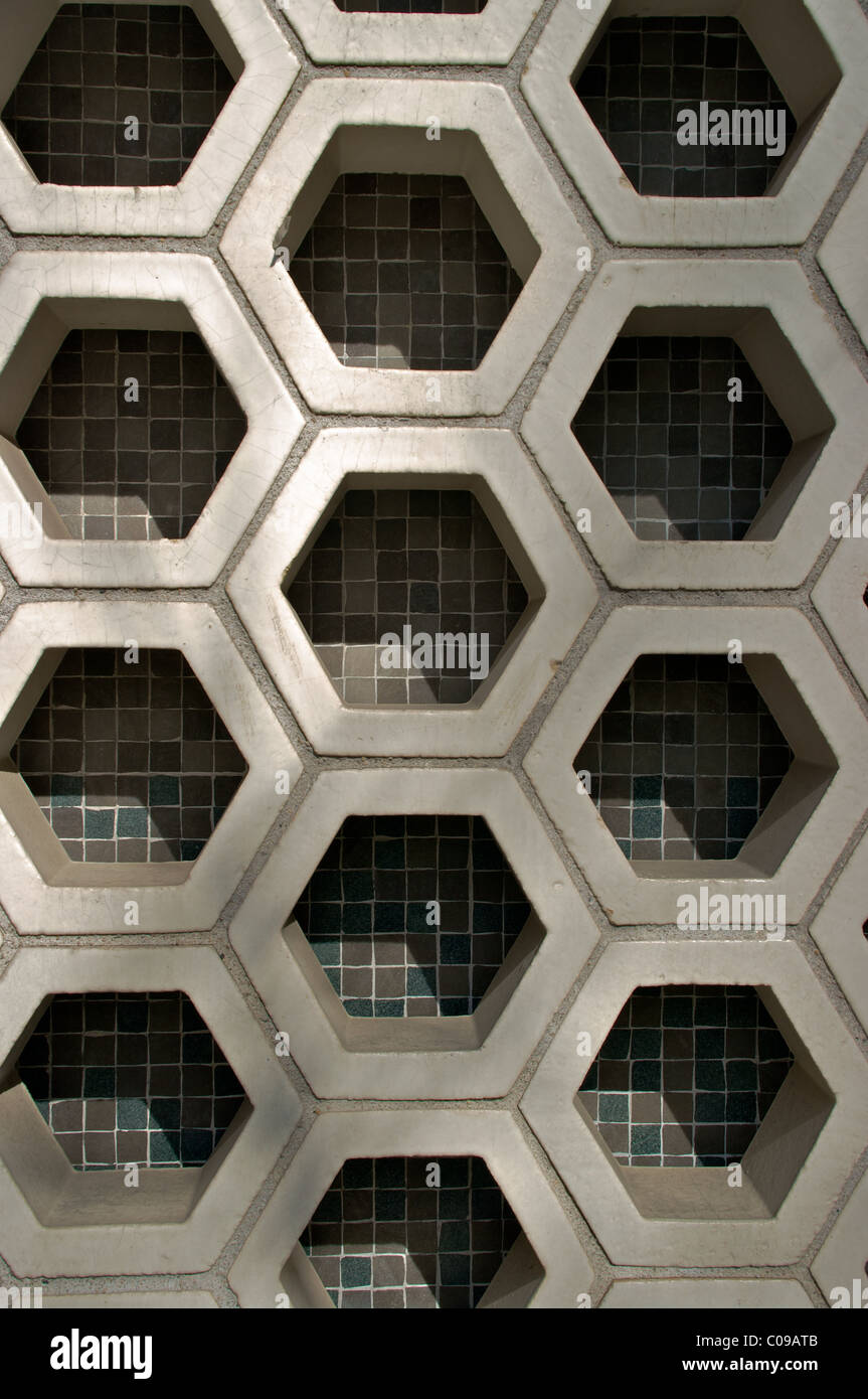 Geometric shadows patterns hi-res stock photography and images - Alamy