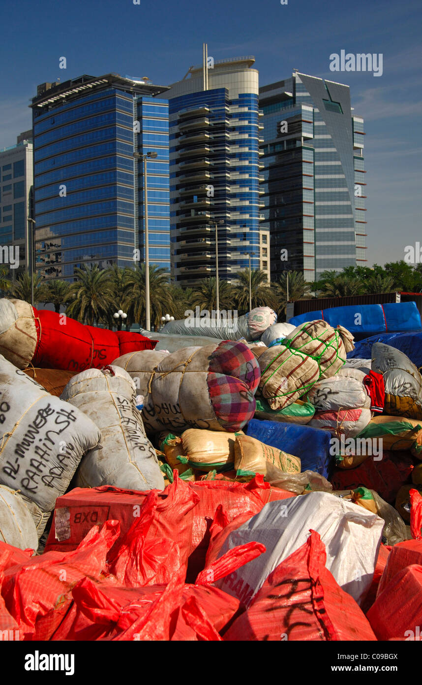 General cargo dubai hi-res stock photography and images - Alamy