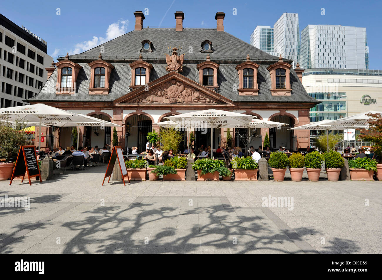 Restaurant main guard hi-res stock photography and images - Alamy