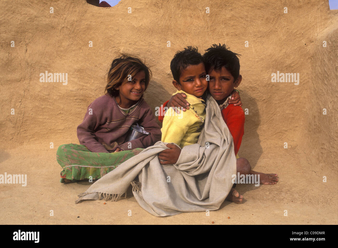 Children in front of a home, Thar Desert, Rajasthan, India, Asia Stock ...