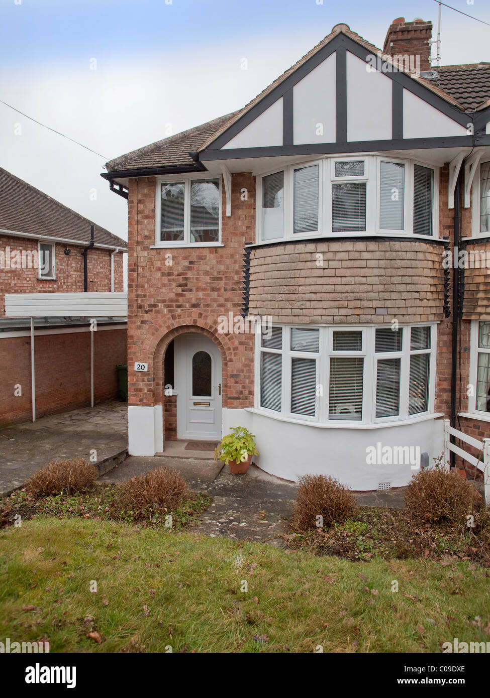 semi-detached house exterior view Stock Photo - Alamy