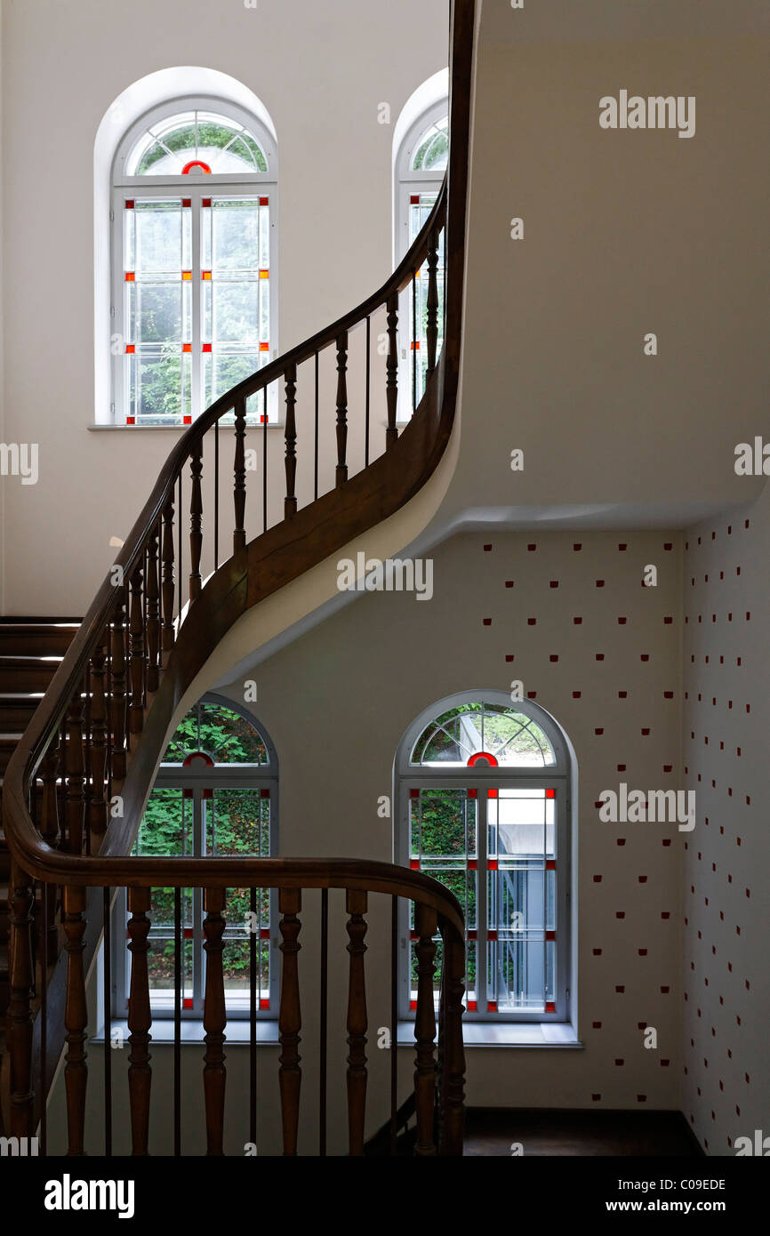 Lattice windows hi-res stock photography and images - Alamy