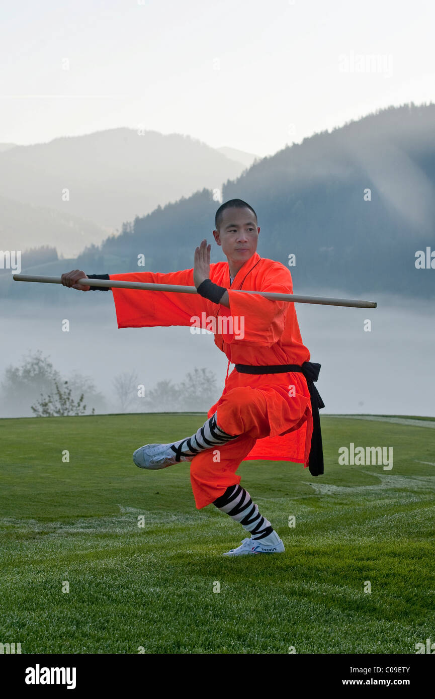 Shaolin Monk High Resolution Stock Photography and Images - Alamy
