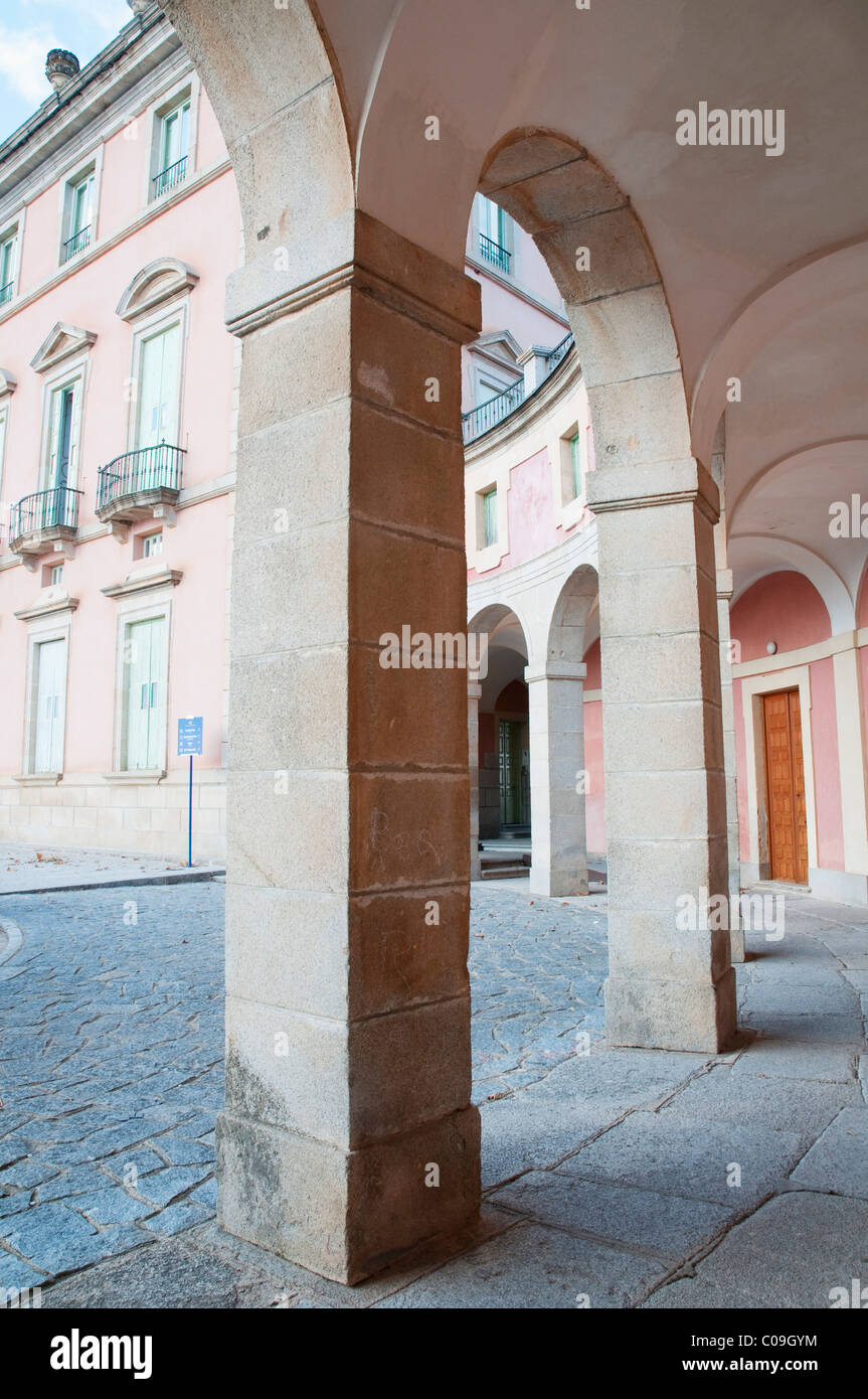 Edificio arcade hi-res stock photography and images - Alamy