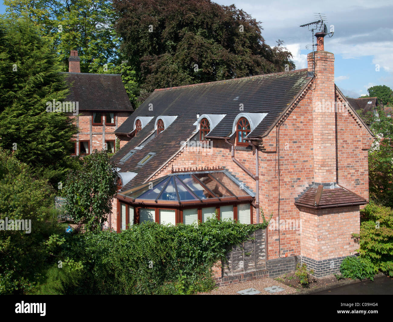 detached house exterior view Stock Photo - Alamy
