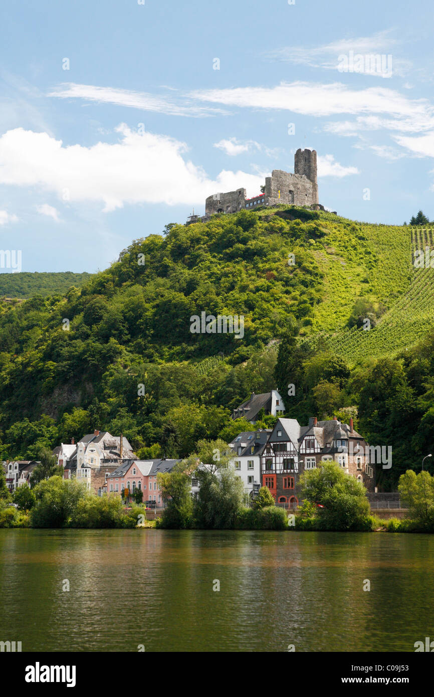 Landshut castle in bernkastel kues hi-res stock photography and images ...