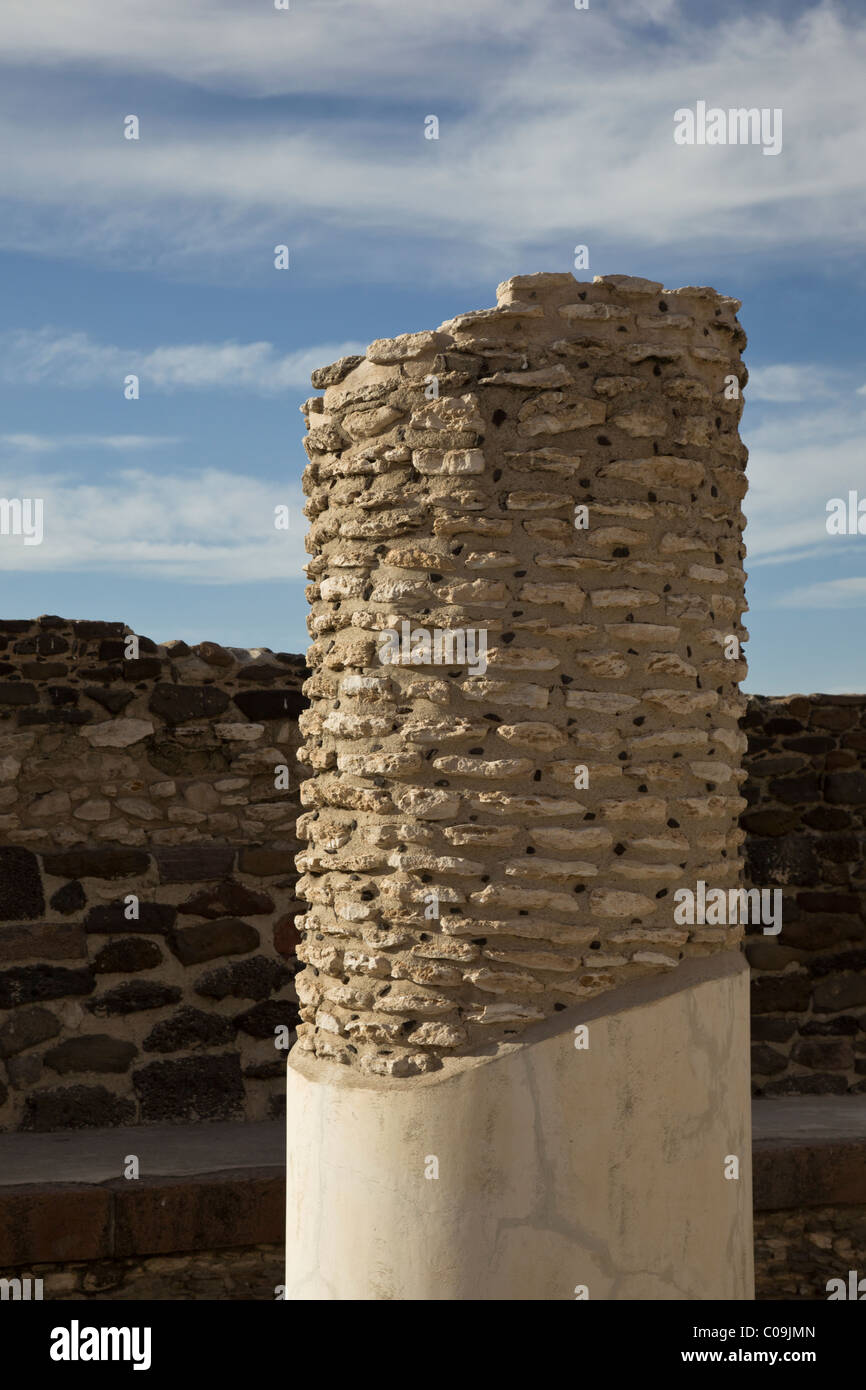The burnt column hi-res stock photography and images - Alamy