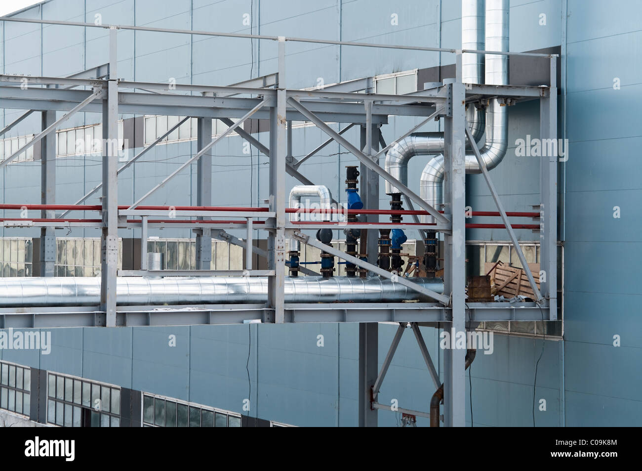 Construction of the central heat distribution station at the plant in ...