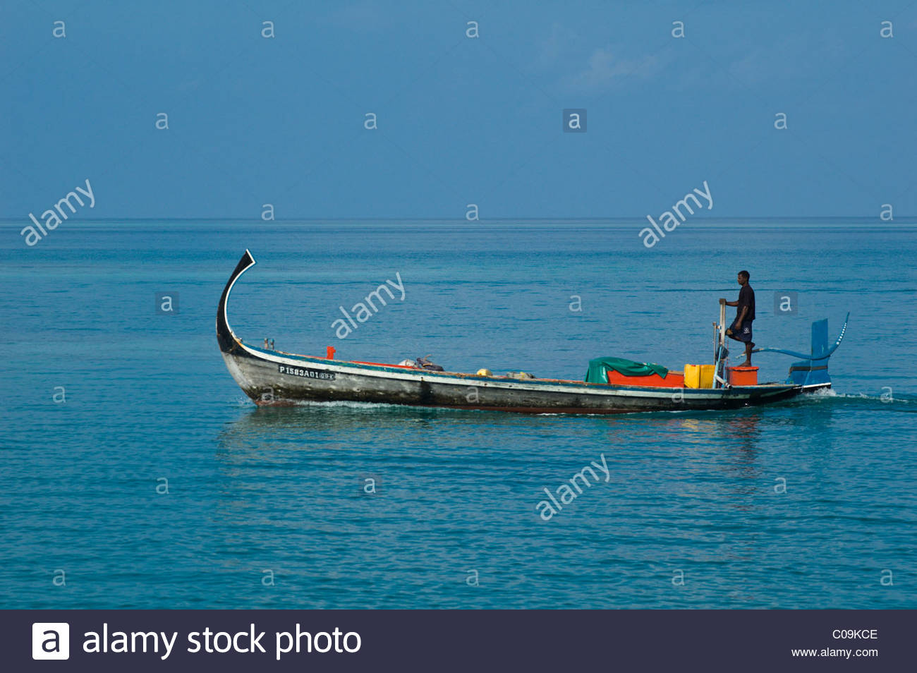 Maldives Dhoni Boat On Island Stock Photos & Maldives Dhoni Boat On ...