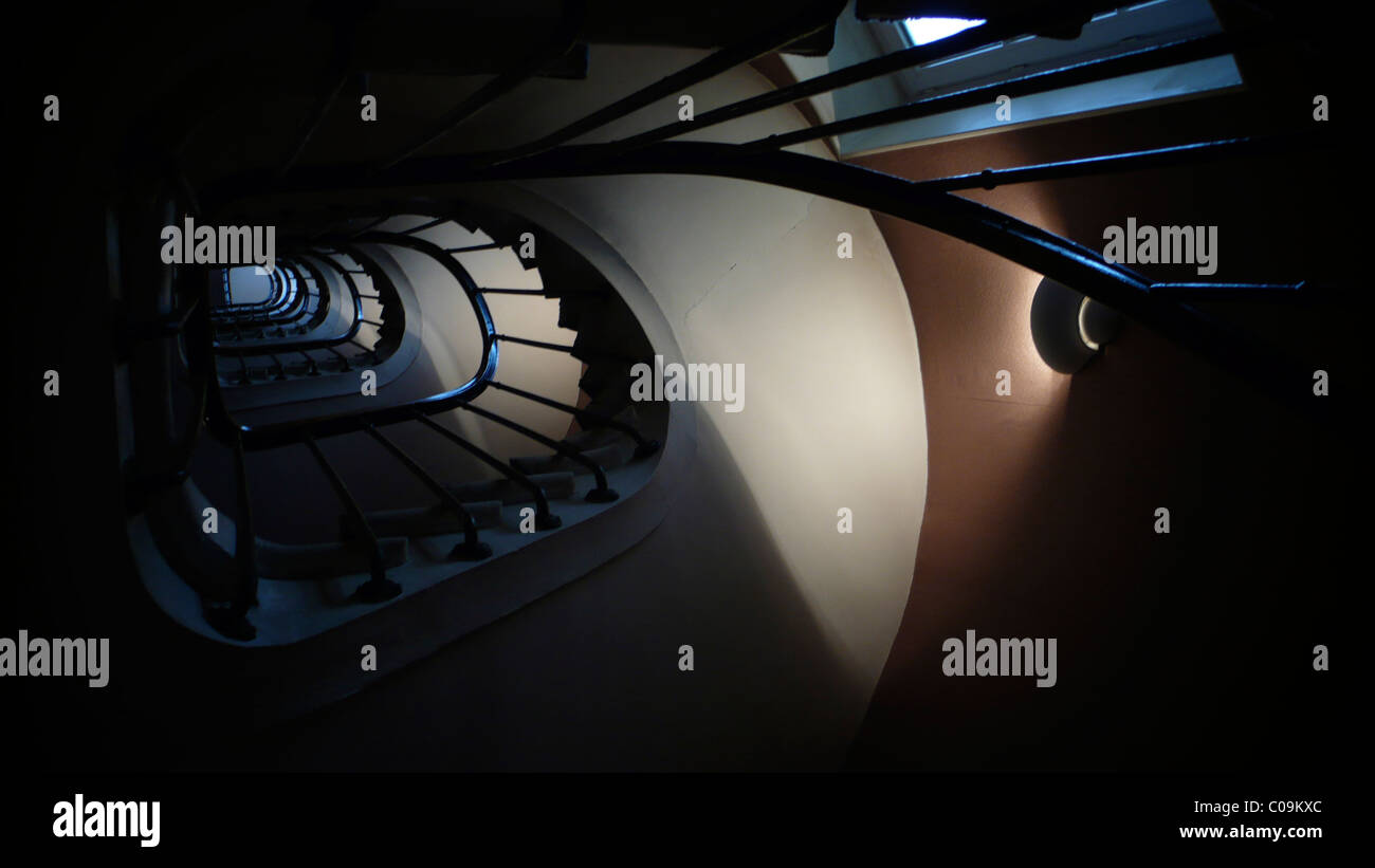 Spiral staircase looking up Stock Photo - Alamy