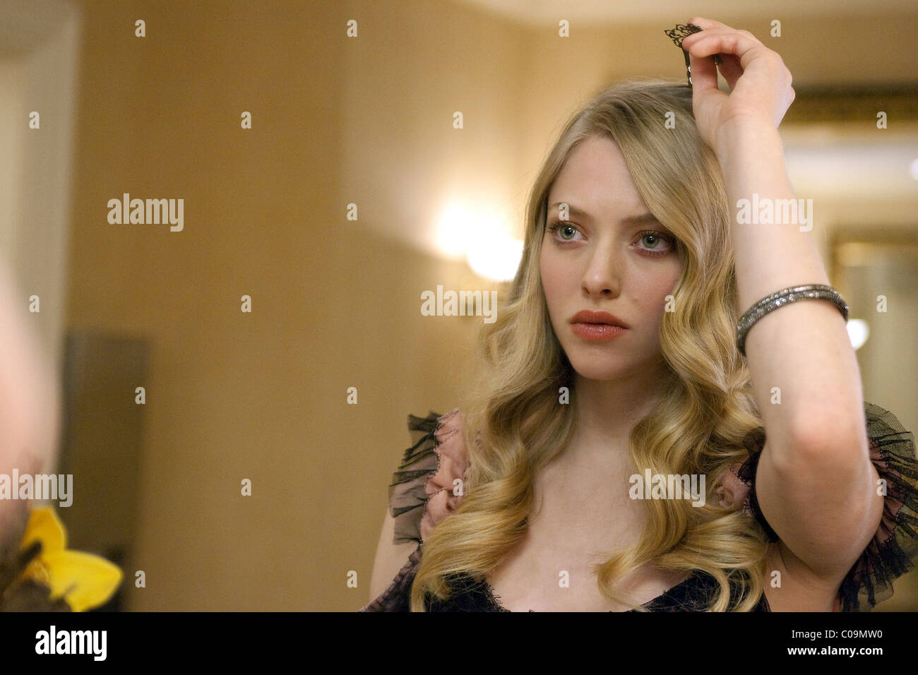 Chloe 2009 Amanda Seyfried High Resolution Stock Photography and Images ...