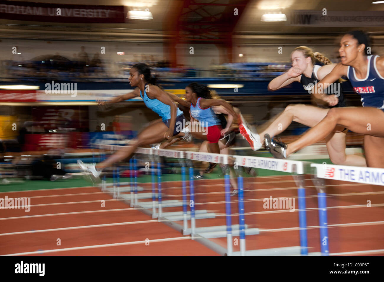 Track and field women hurdles hi-res stock photography and images - Alamy