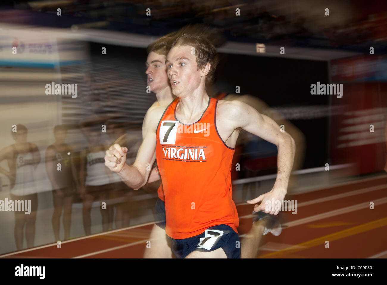 College Men's One Mile Run Stock Photo - Alamy