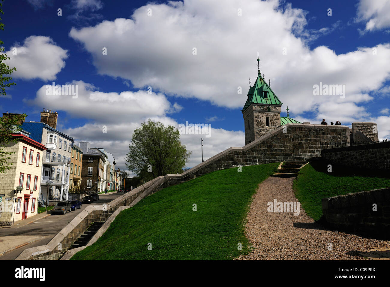 The walls surrounding the historic town centre of Quebec City, Quebec ...